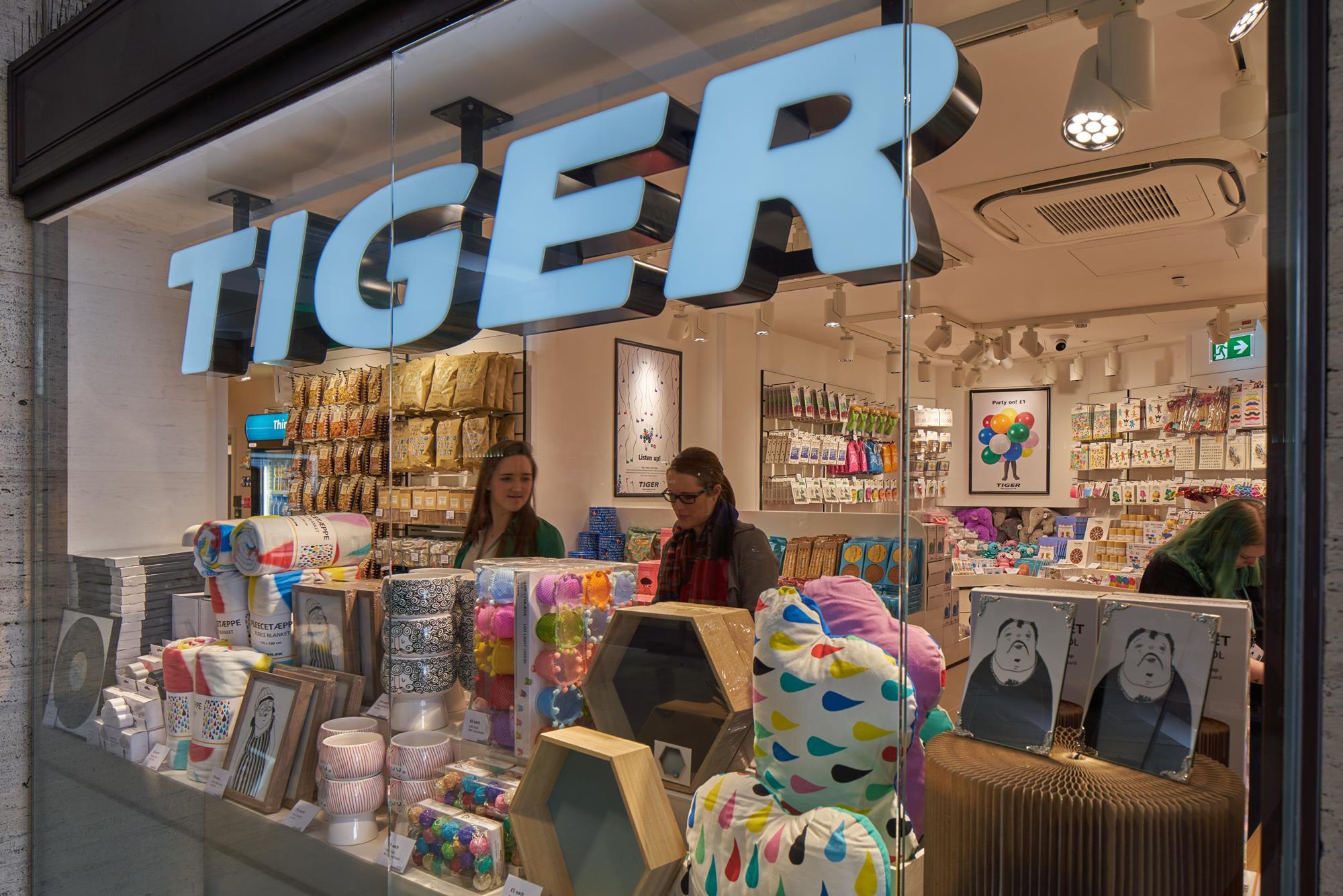 UK retail store rebrands – from Chelsea Girl to River Island and more ...