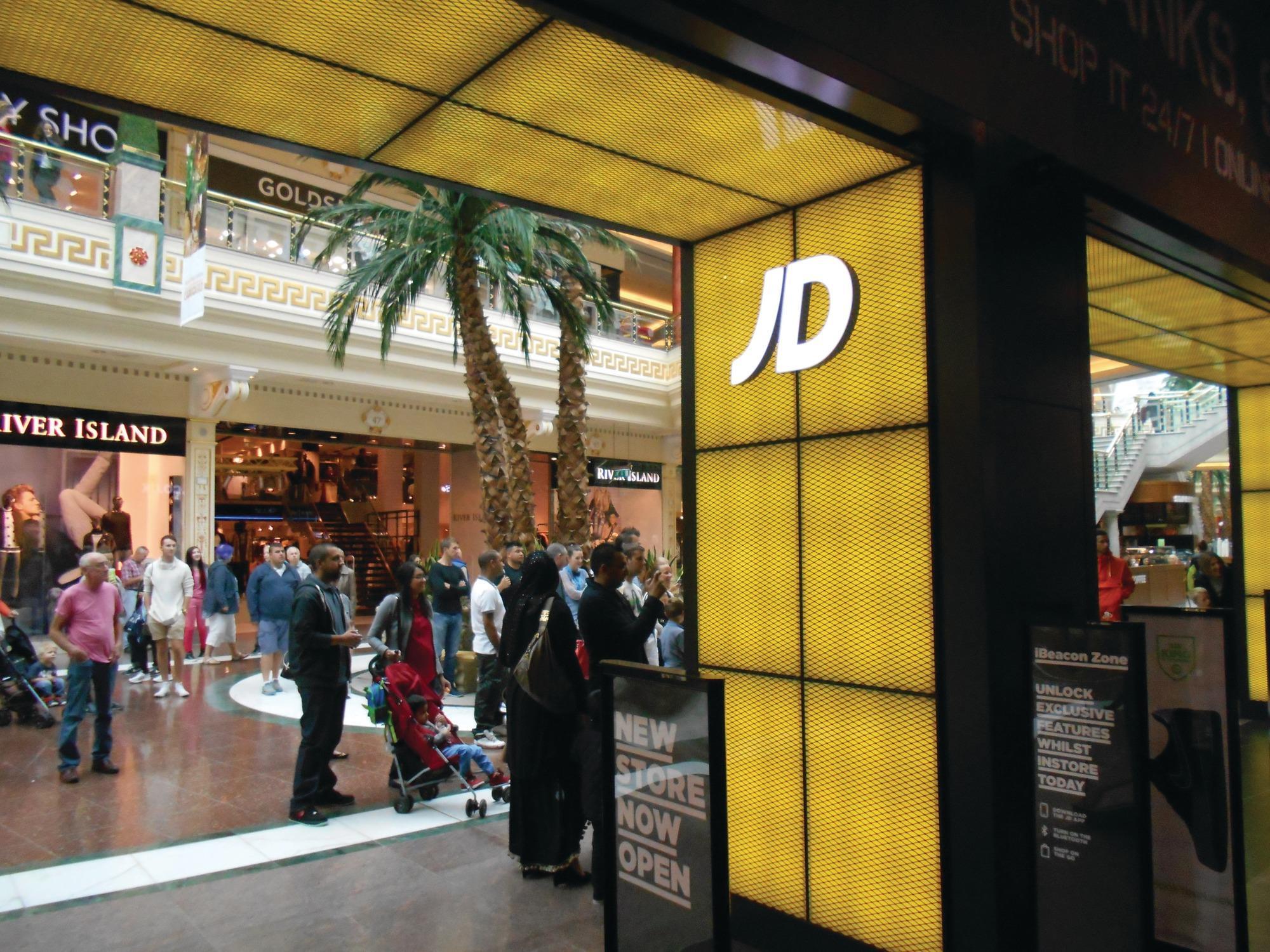 Store gallery: JD Sports' Trafford Centre store races into the future ...